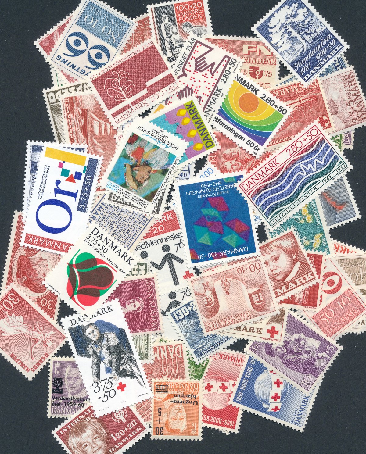 Tillægsmærker, TILBUD, Danmark, 65 forskellige, 4562 - Frimærkepakker ...