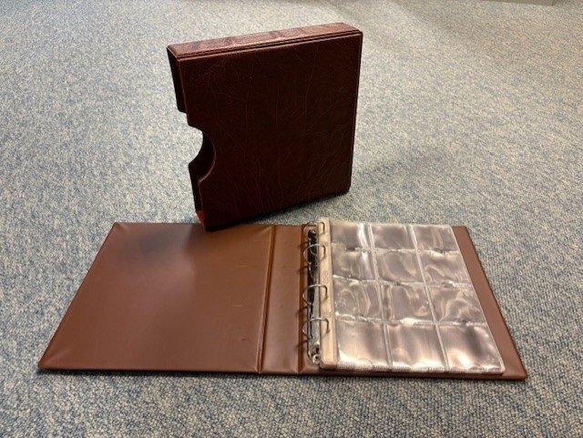 A5 ringbind med kassette, brun, - Restlager til nedsat pris ...